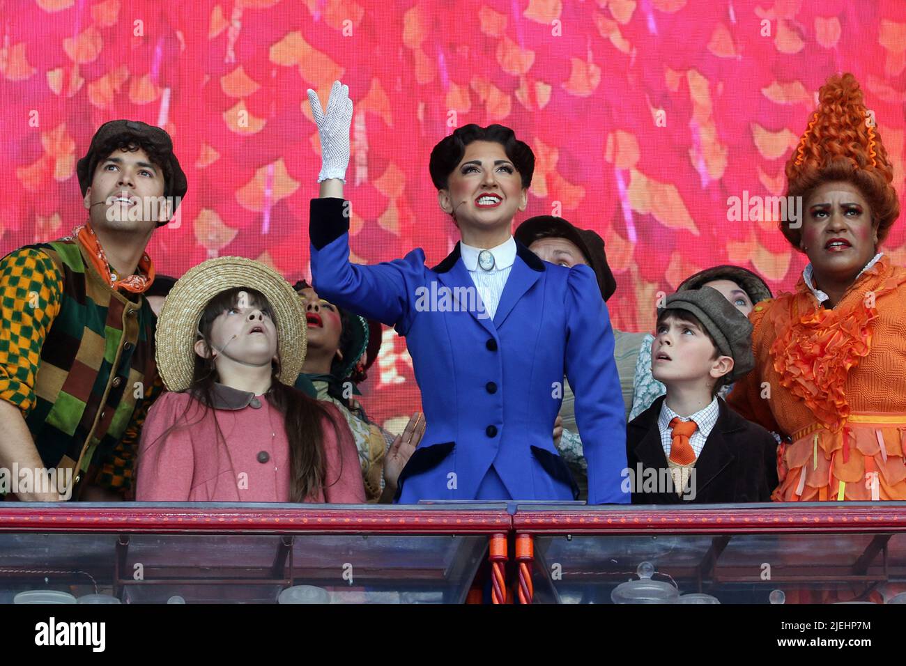 Bert mary poppins -Fotos und -Bildmaterial in hoher Auflösung – Alamy