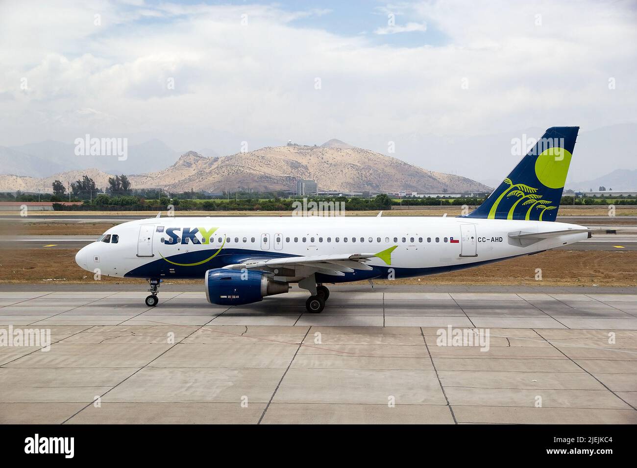 Santiago international airport -Fotos und -Bildmaterial in hoher ...
