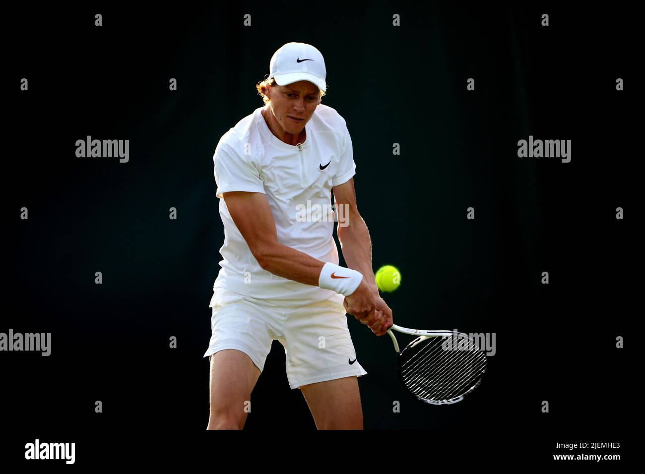 Jannik sinner rasentennis -Fotos und -Bildmaterial in hoher Auflösung – Alamy