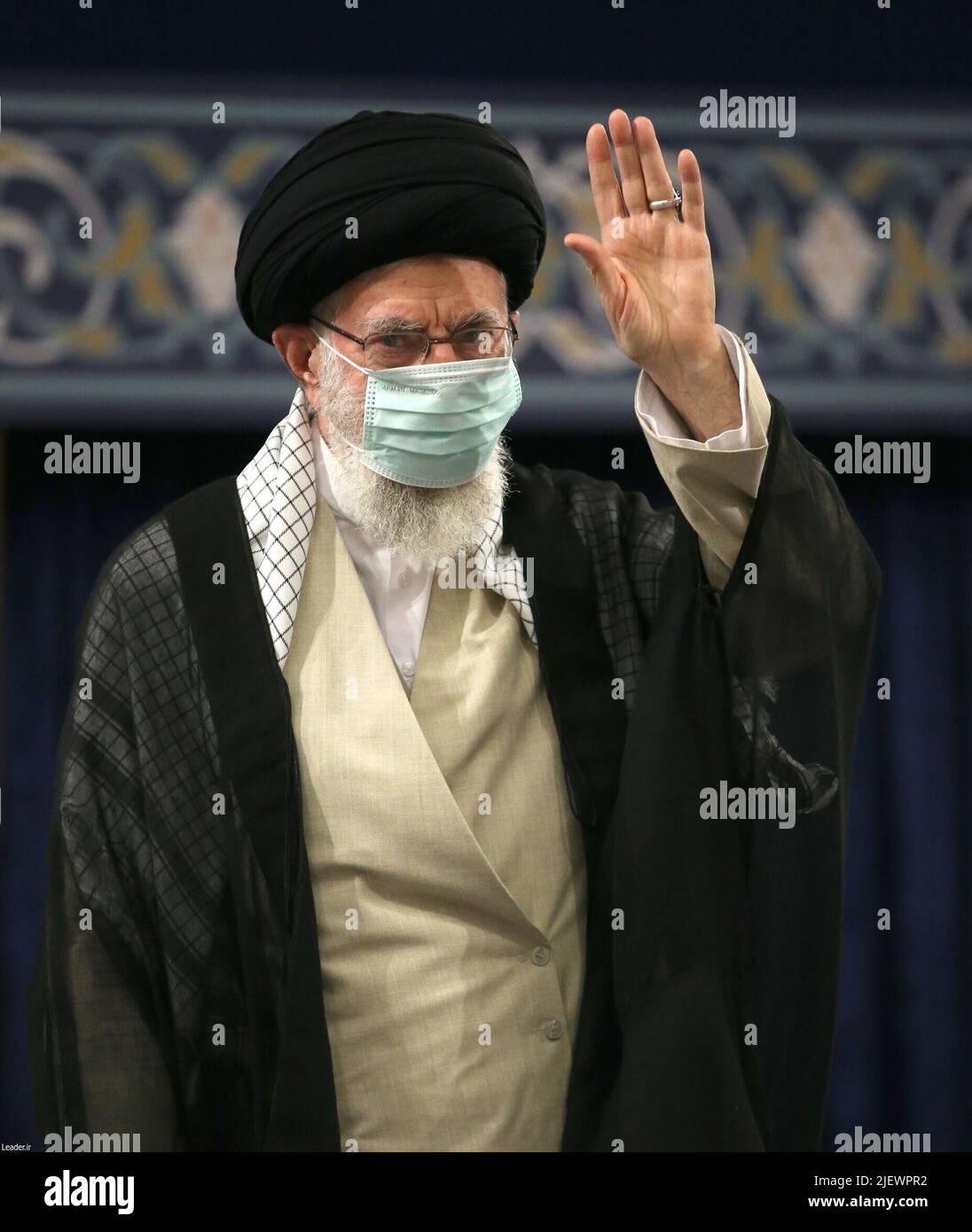 Teheran, Teheran, Iran. 28.. Juni 2022. Ein Handout-Foto, das vom Büro des iranischen Obersten ...