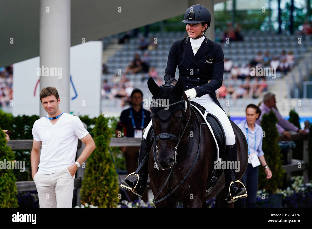 Thomas muller and lisa muller -Fotos und -Bildmaterial in hoher ...