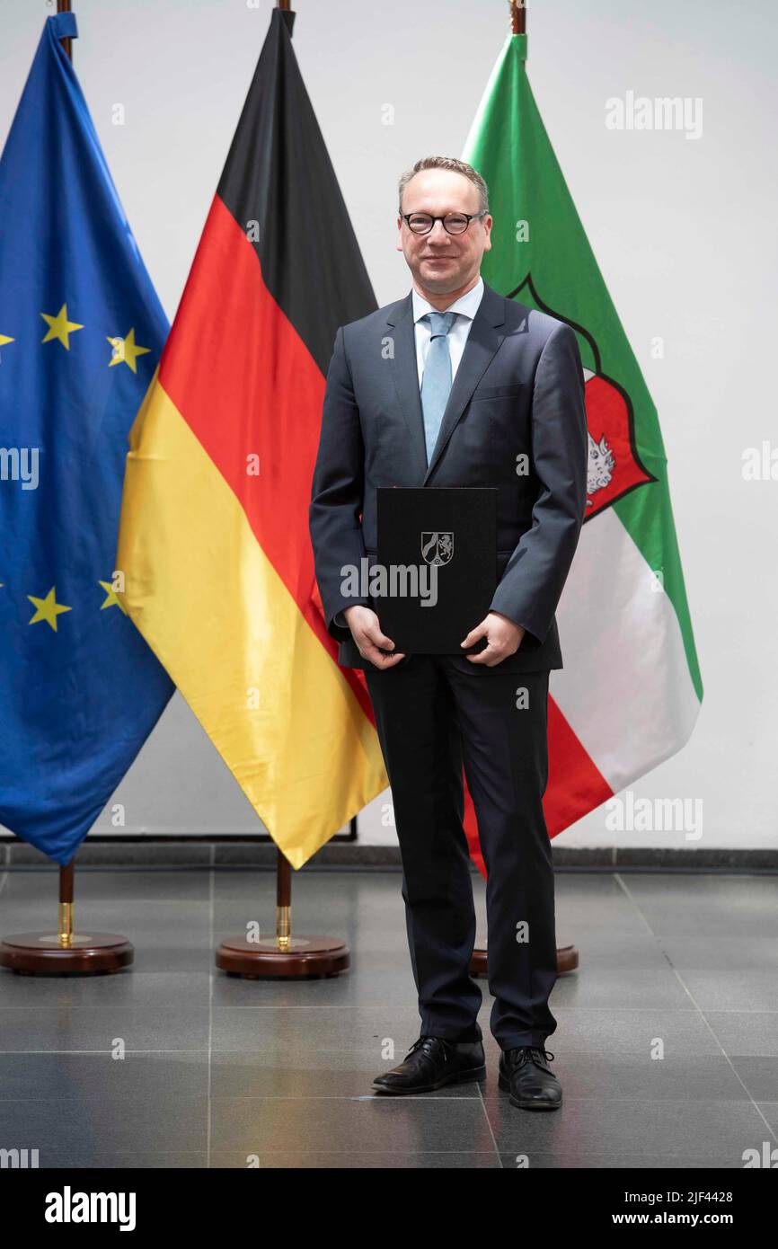 Aktueller look -Fotos und -Bildmaterial in hoher Auflösung - Seite 2 ...