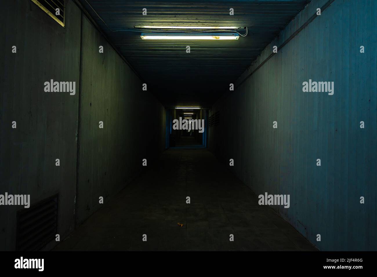 Kleiner bunker -Fotos und -Bildmaterial in hoher Auflösung – Alamy