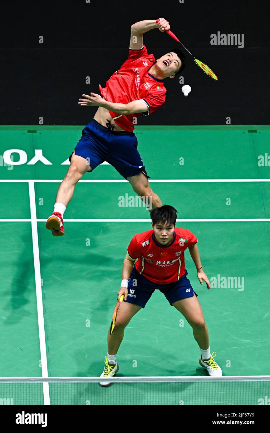 Kuala Lumpur, Malaysia. 30.. Juni 2022. Wang Yilyu (TOP)/Huang Dongping treten beim Badminton ...