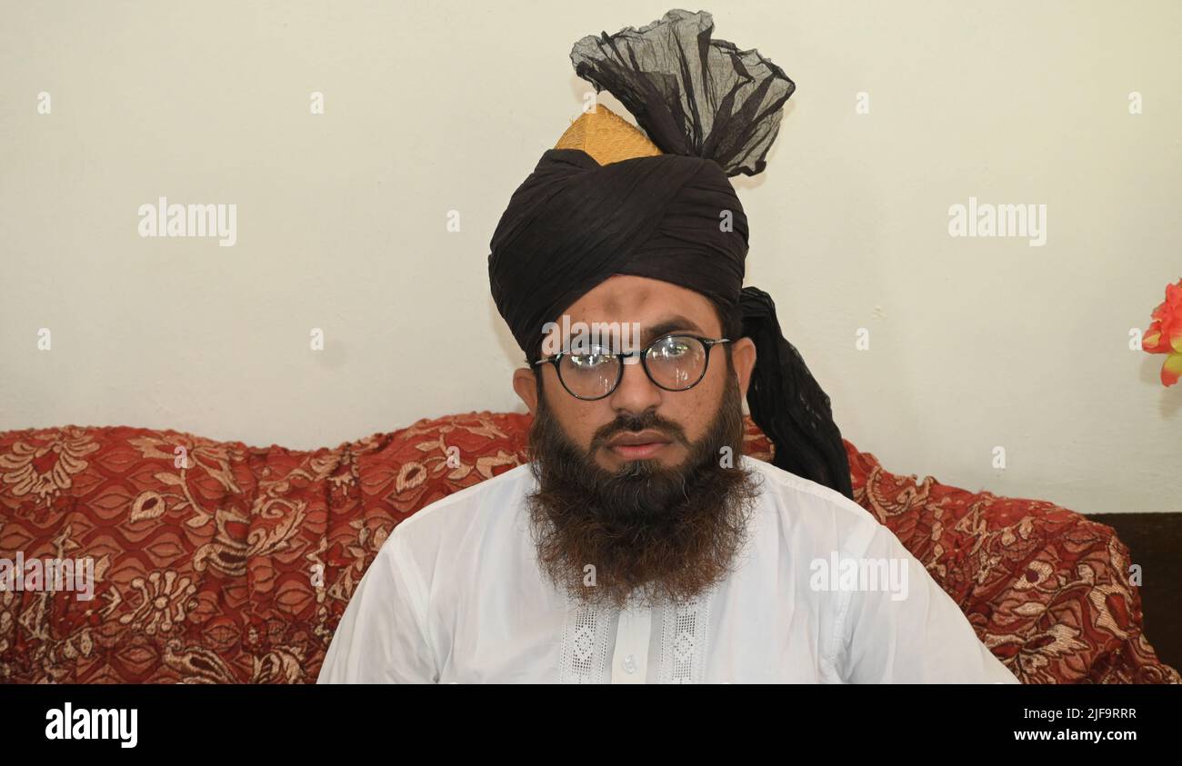 Allama nasir qayum naqshbandi -Fotos und -Bildmaterial in hoher ...