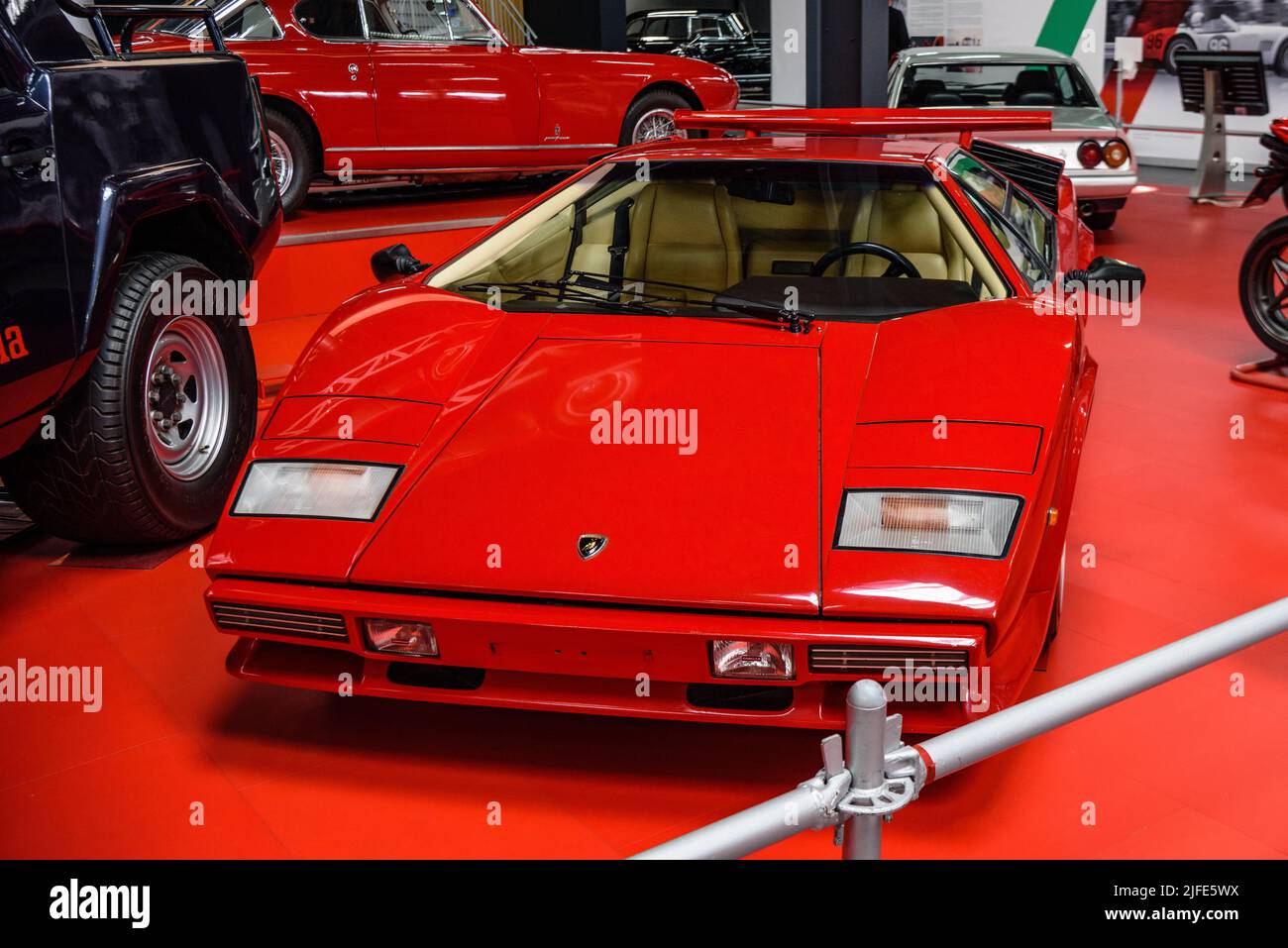 Lamborghini Countach Red This 1989 Lamborghini Countach 25th