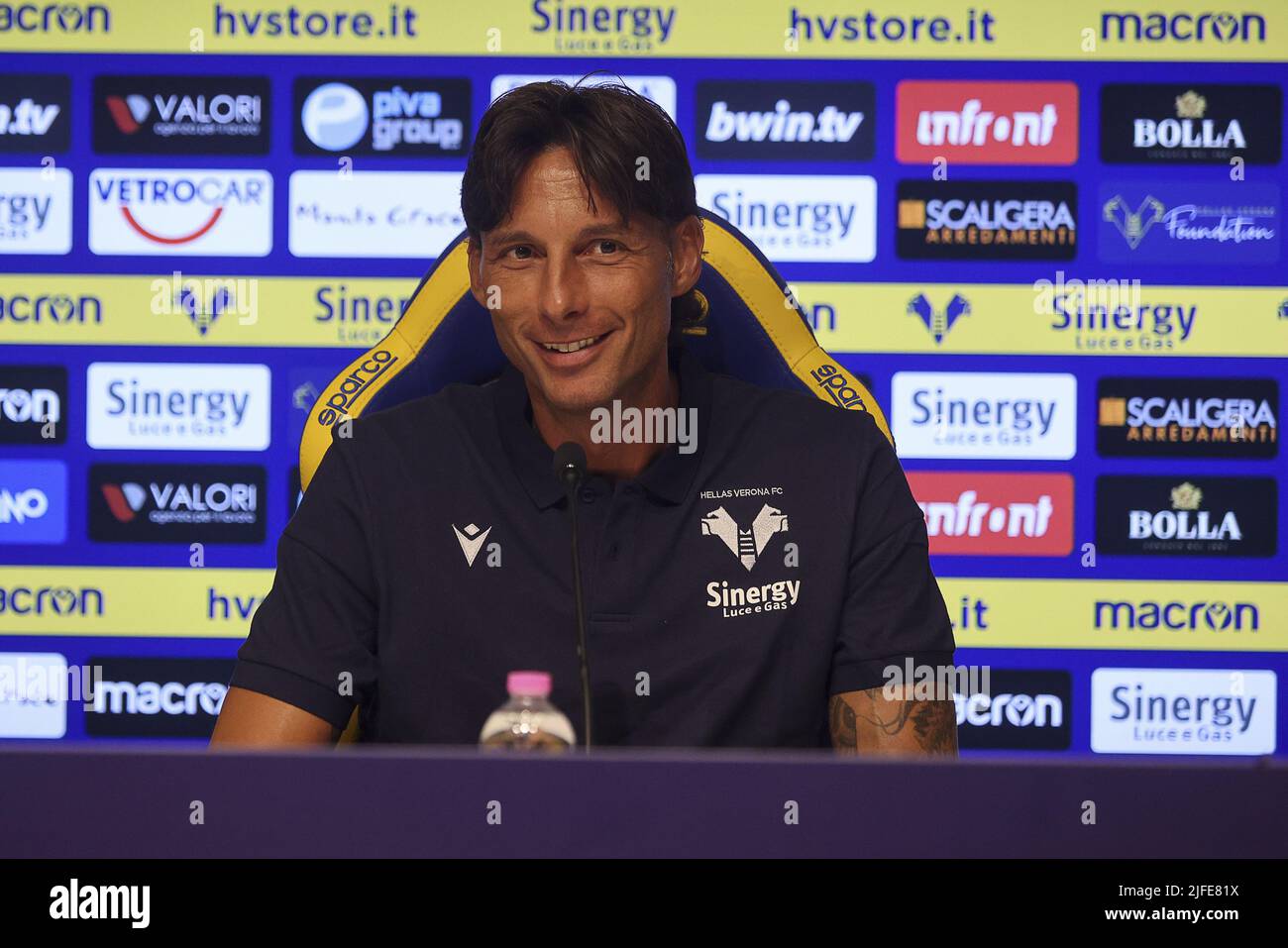 Gabriele Cioffi Chefcoach des FC Hellas Verona während seiner ...
