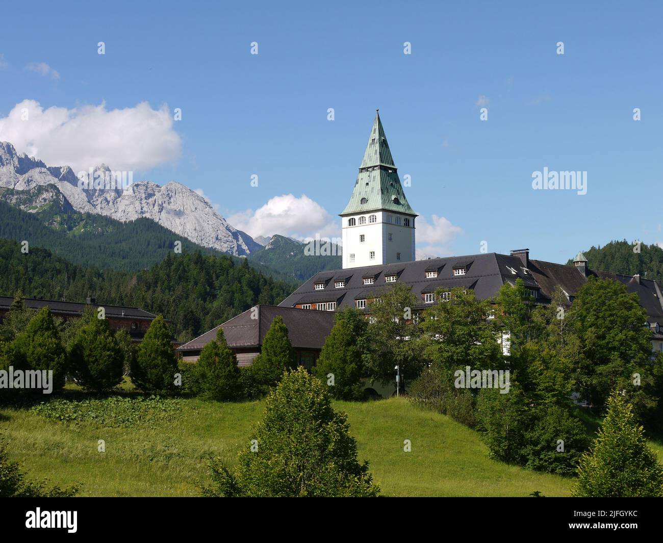 Das Schloss Elmau, in Bayern (Deutschland), ein Ort und der Ort des ...