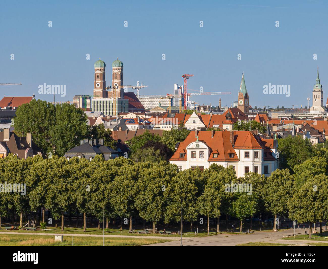 Skyline von münchen -Fotos und -Bildmaterial in hoher Auflösung – Alamy