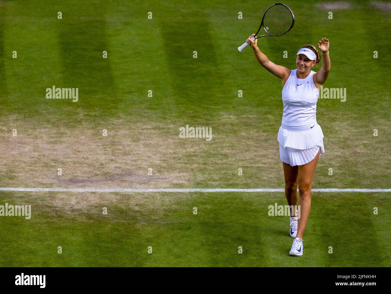 Amanda anisimova wimbledon aktion -Fotos und -Bildmaterial in hoher ...