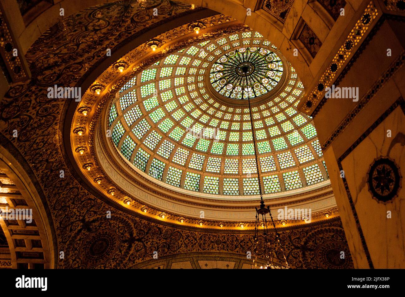 Buntglaskuppel chicago kulturelles zentrum -Fotos und -Bildmaterial in ...