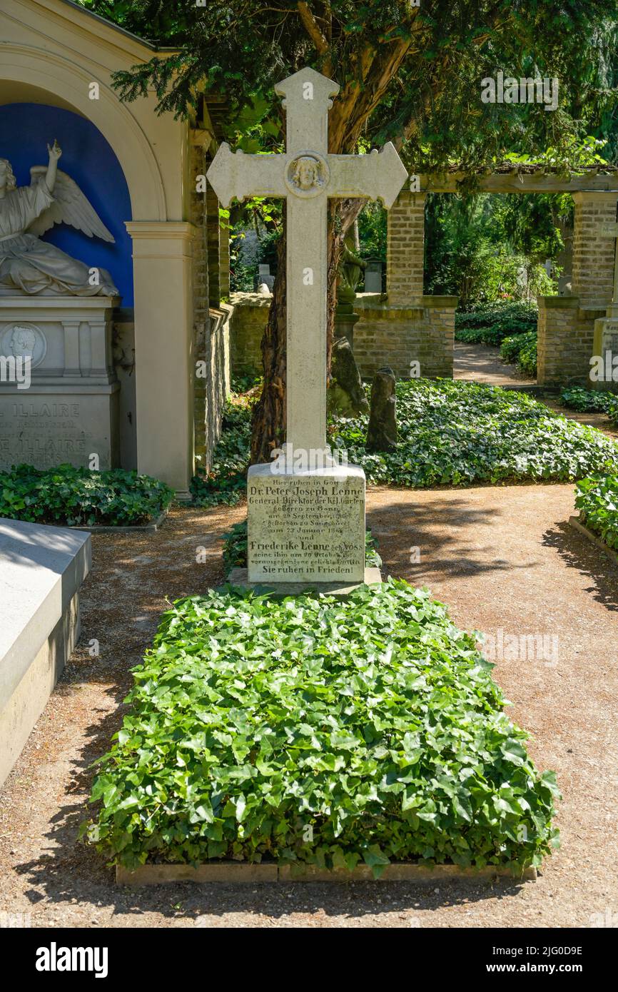 Grab Peter Joseph Lenné, Sello-Friedhof, Grabsteine, Bornstedter ...