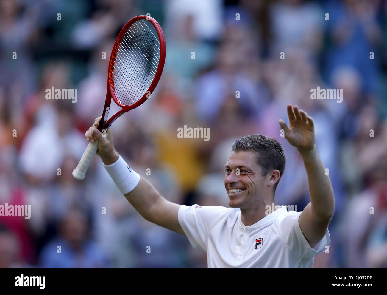 Neal Skupski feiert sein Spiel mit Desirae Krawczyk gegen Matthew Ebden ...