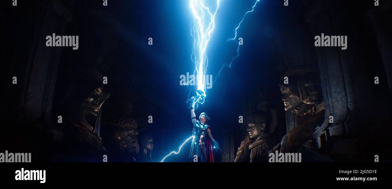 THOR: LIEBE UND DONNER, Natalie Portman als Mighty Thor, 2022. © Walt ...