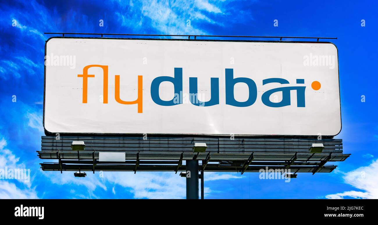 Logo flydubai -Fotos und -Bildmaterial in hoher Auflösung – Alamy