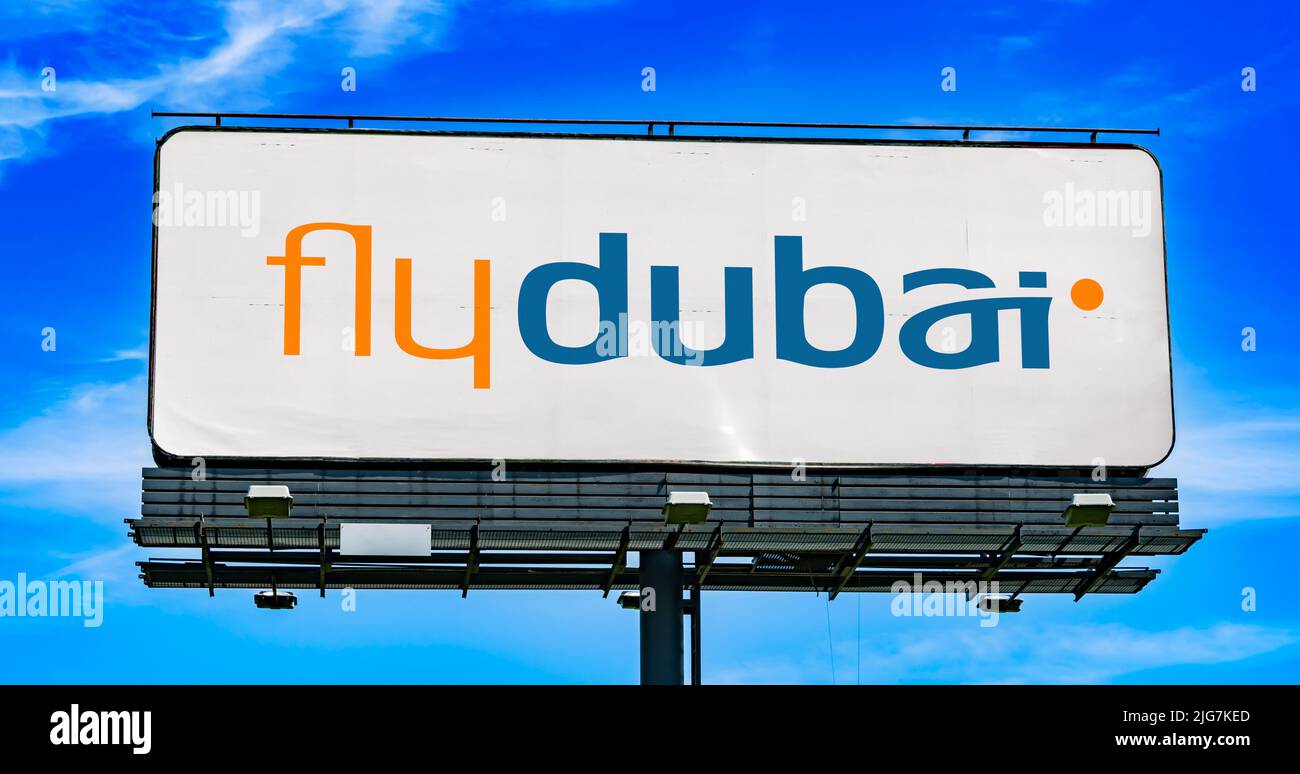Logo flydubai -Fotos und -Bildmaterial in hoher Auflösung – Alamy