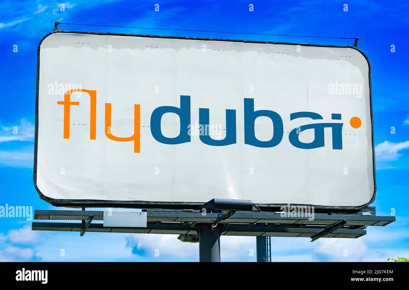 Logo flydubai -Fotos und -Bildmaterial in hoher Auflösung – Alamy