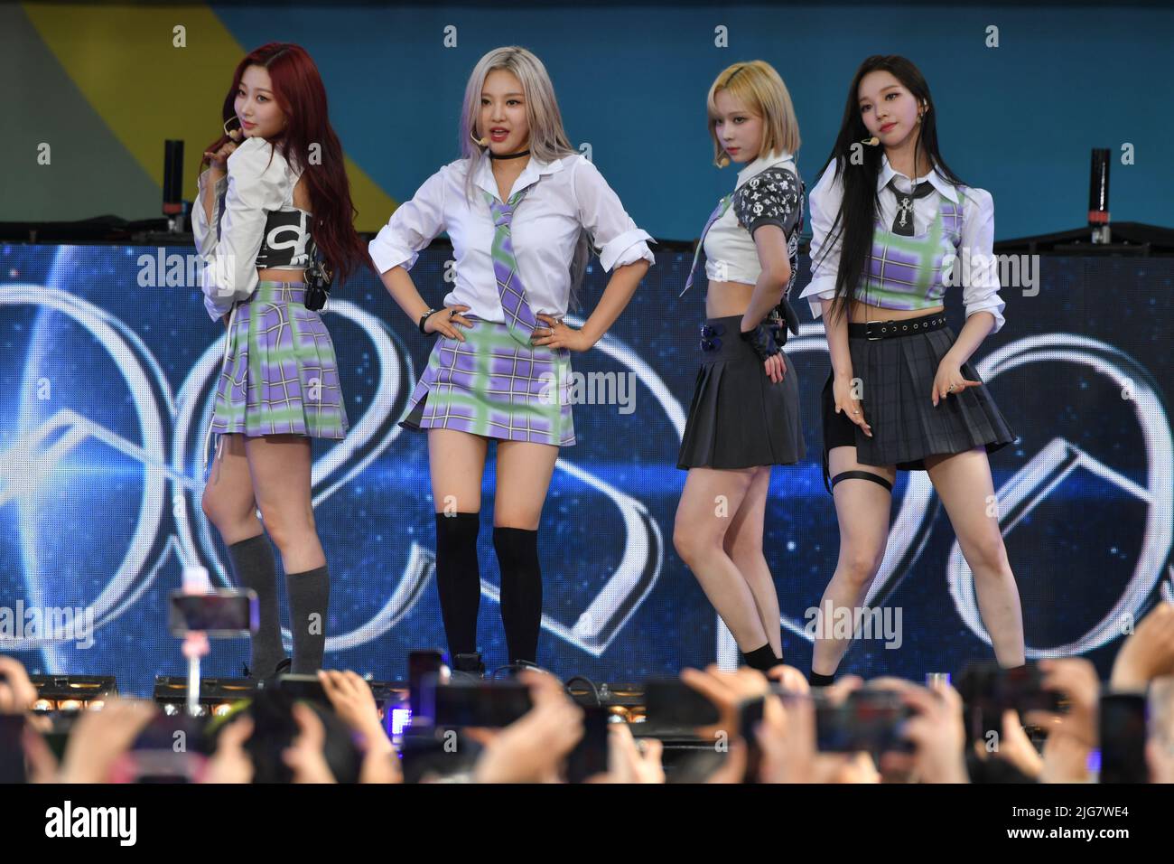Die K-Pop-Mädchengruppe aespa treten am 8. Juli 2022 in New York auf der Bühne der „Good Morning ...