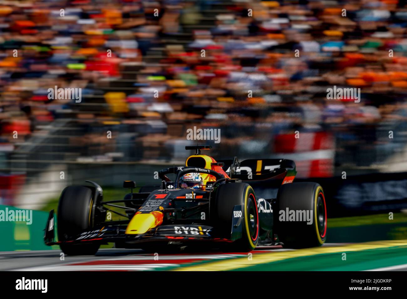 01 VERSTAPPEN Max (nld), Red Bull Racing RB18, Action während der ...