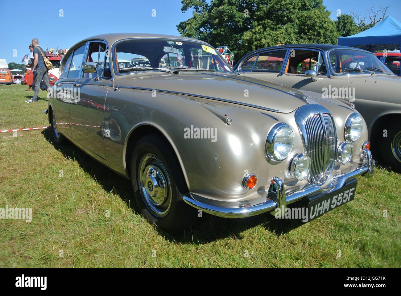 1968 daimler v8 250 -Fotos und -Bildmaterial in hoher Auflösung – Alamy