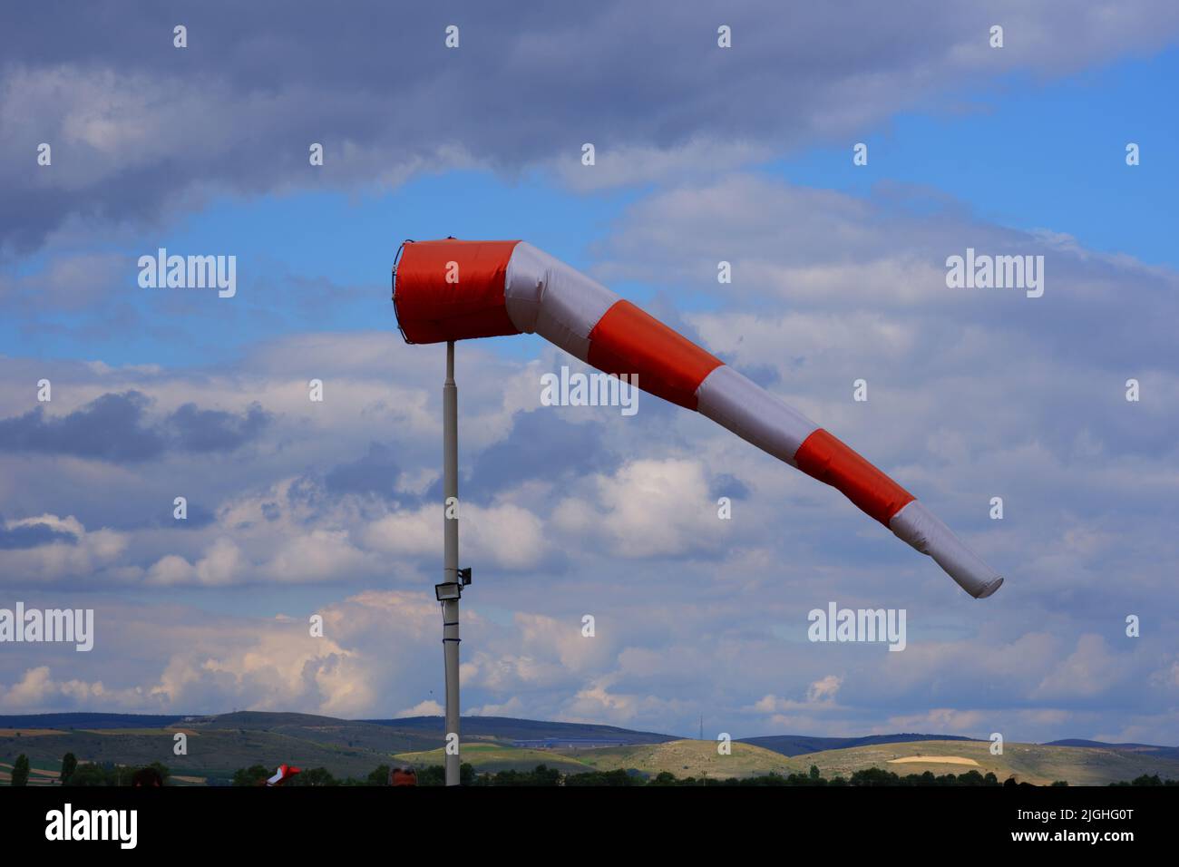 Windiges wetterzeichen -Fotos und -Bildmaterial in hoher Auflösung – Alamy