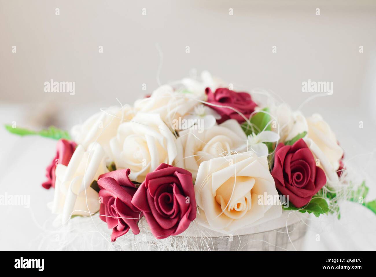 Red rose bouquet -Fotos und -Bildmaterial in hoher Auflösung – Alamy
