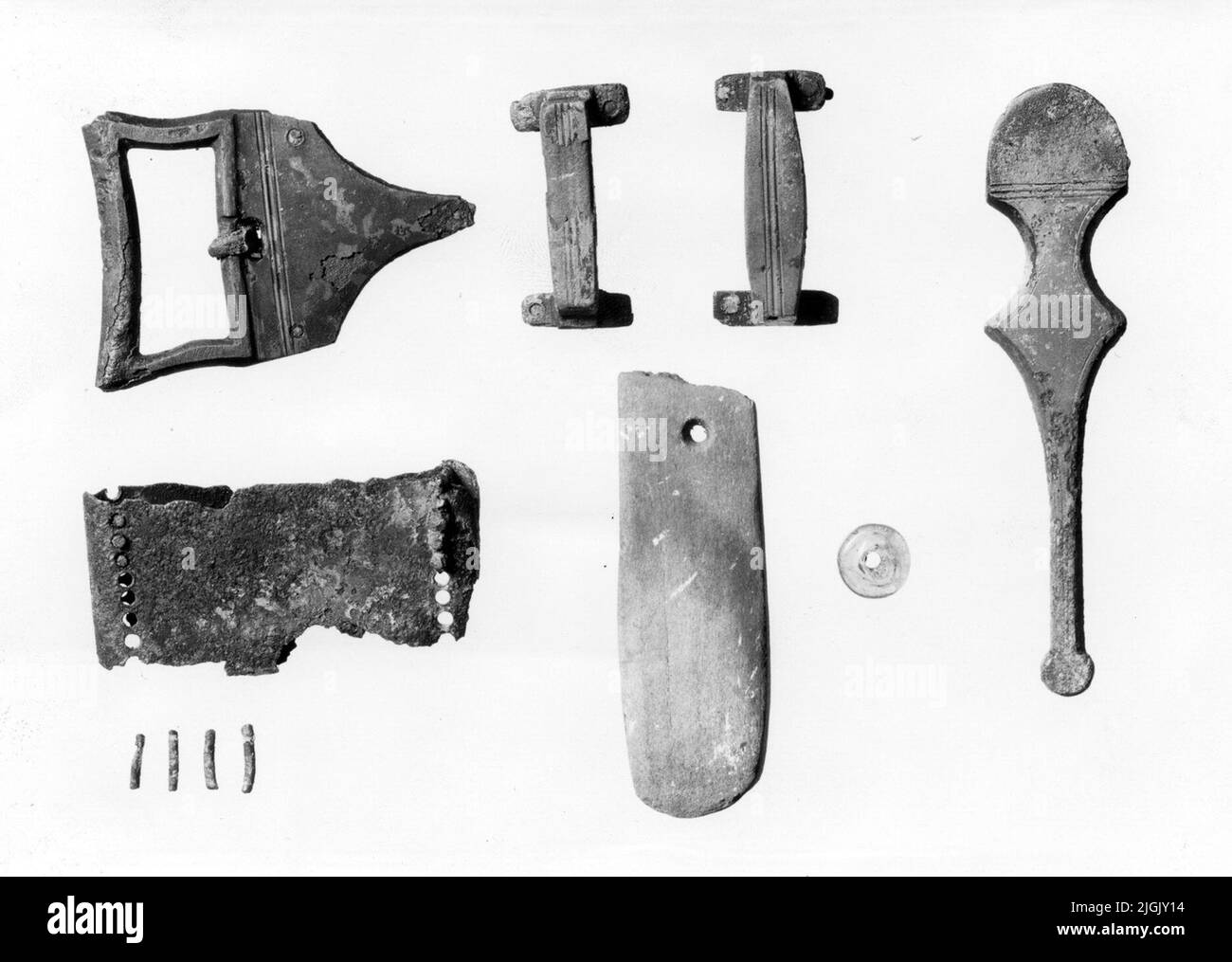 Zwei kleine nieten -Fotos und -Bildmaterial in hoher Auflösung – Alamy