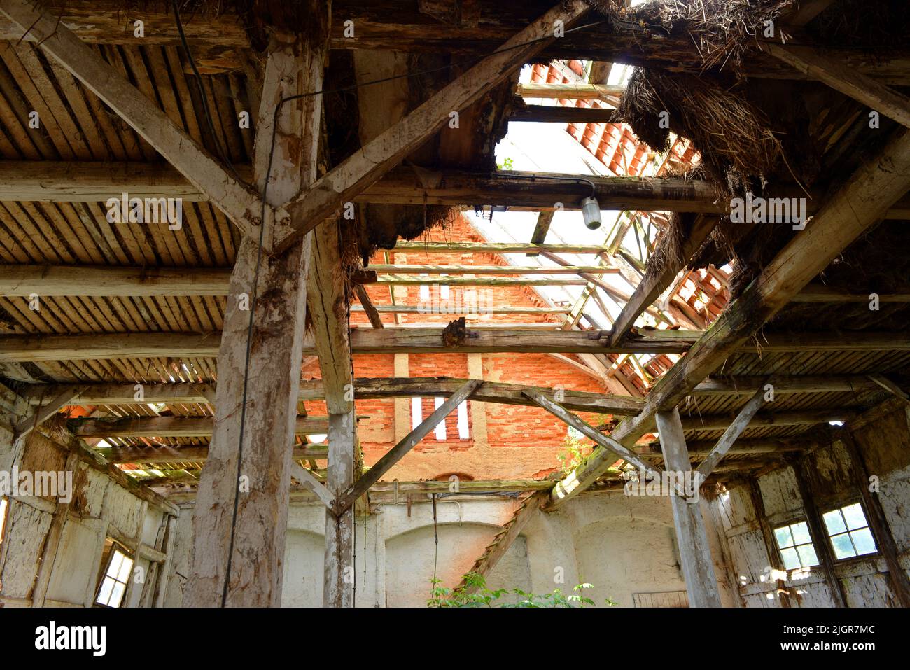 Leere scheune -Fotos und -Bildmaterial in hoher Auflösung - Seite 2 - Alamy