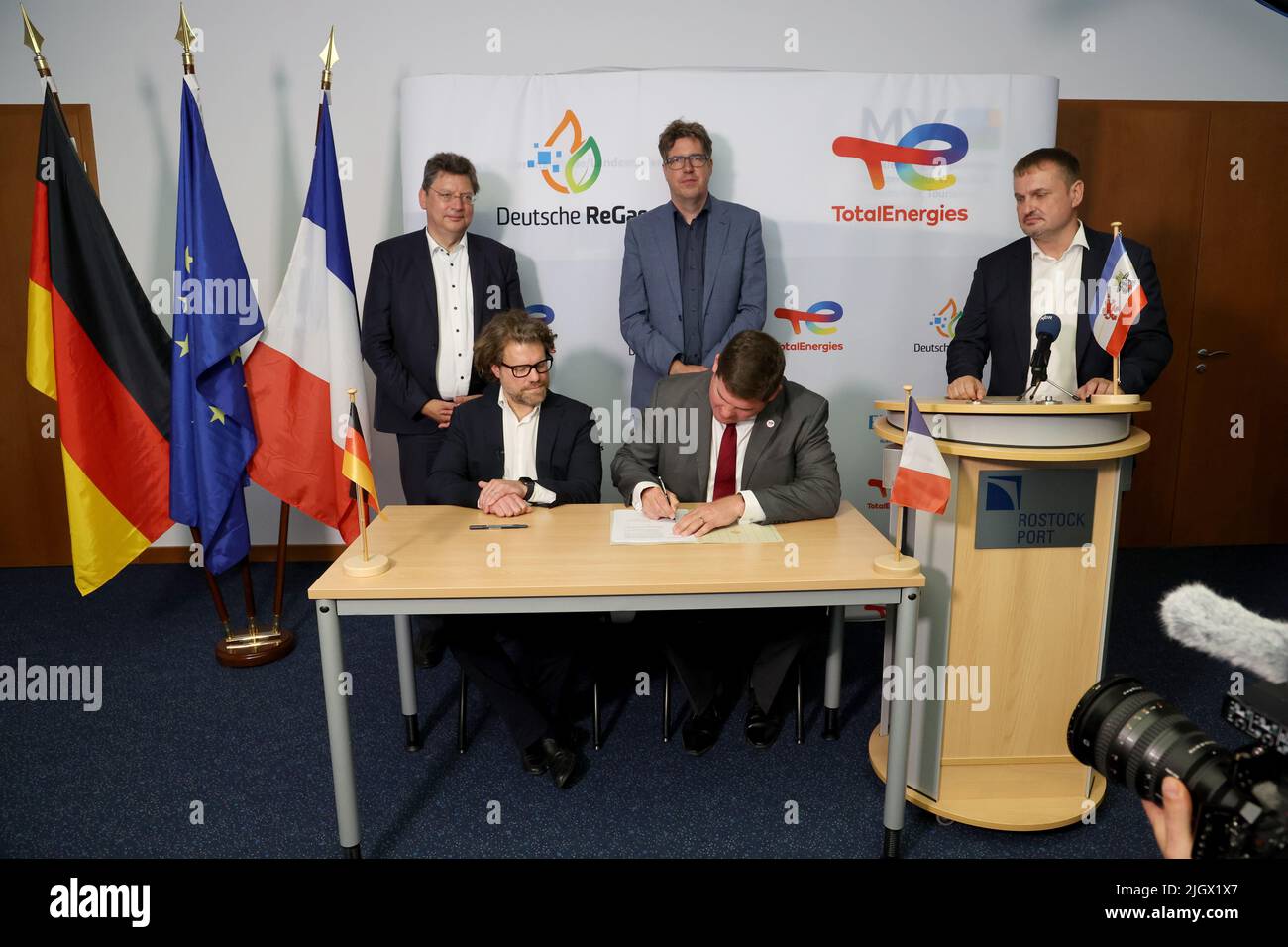 L r michael wagner -Fotos und -Bildmaterial in hoher Auflösung – Alamy