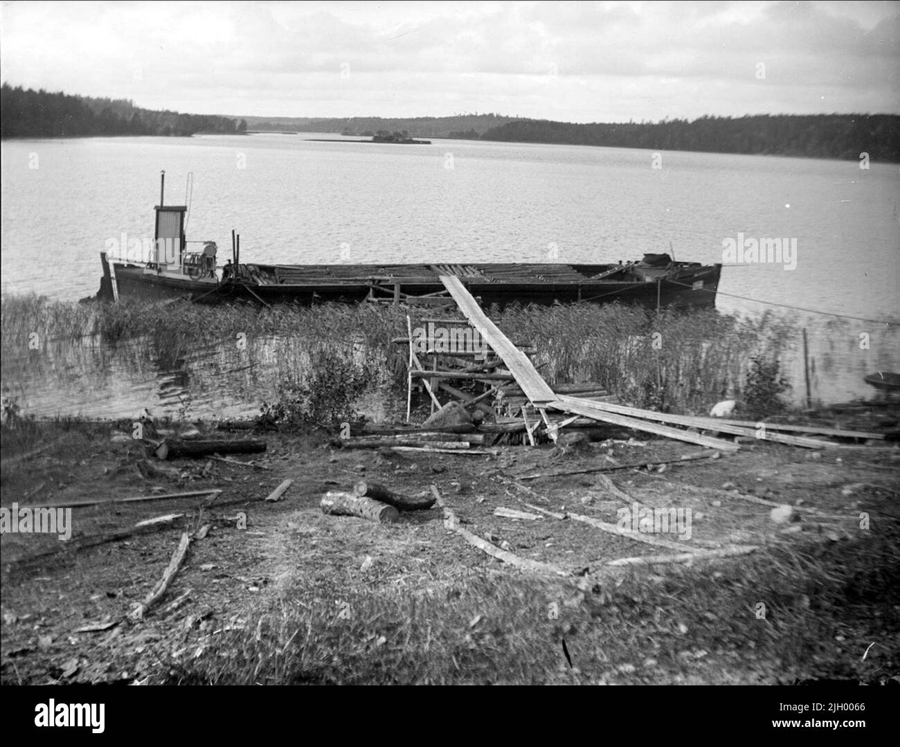 Boot beladen mit Holz am Mälarsee, Eds Gemeinde, Uppland im Jahr 1928 ...