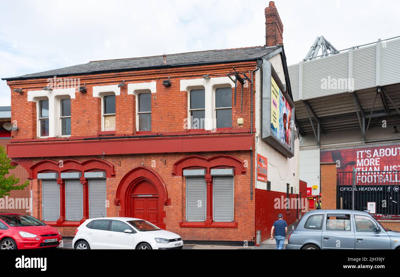 Anfield road pub -Fotos und -Bildmaterial in hoher Auflösung – Alamy