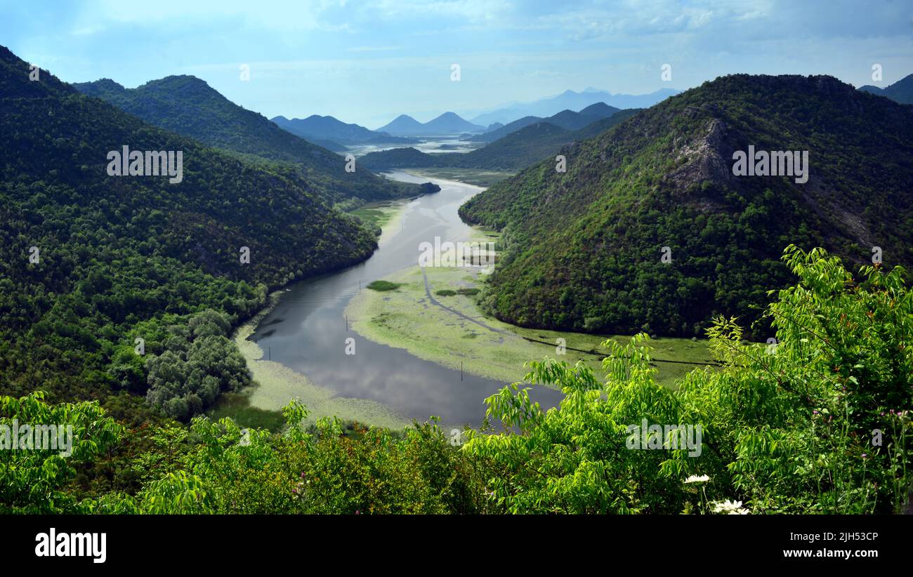 Border with albania -Fotos und -Bildmaterial in hoher Auflösung – Alamy