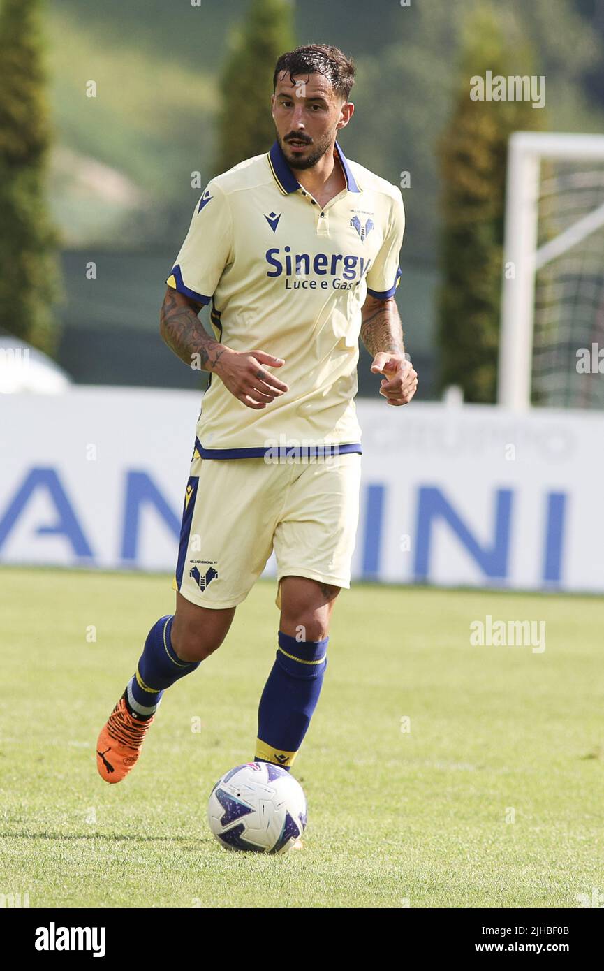 Federico Ceccherini vom FC Hellas Verona während Hellas Verona gegen ...