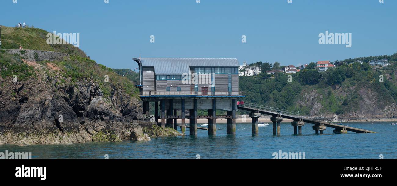 Moderne slipanlage -Fotos und -Bildmaterial in hoher Auflösung – Alamy