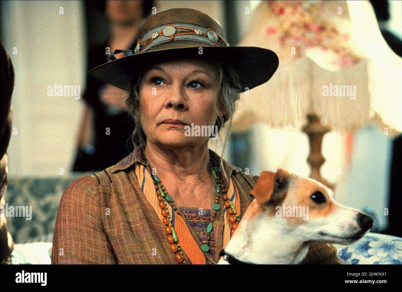 JUDI DENCH, TEE MIT MUSSOLINI, 1999 Stockfotografie - Alamy