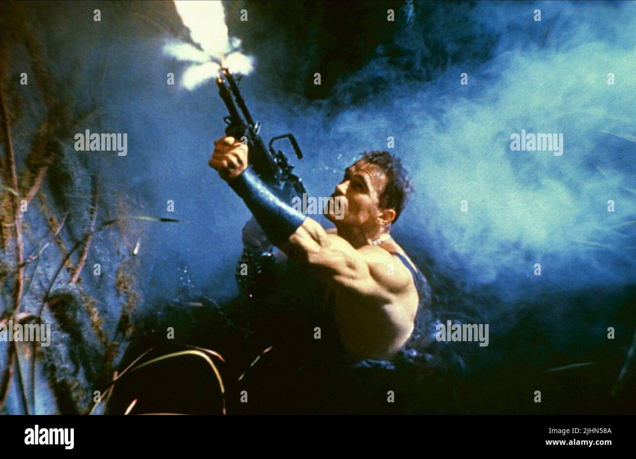 Action hero -Fotos und -Bildmaterial in hoher Auflösung – Alamy