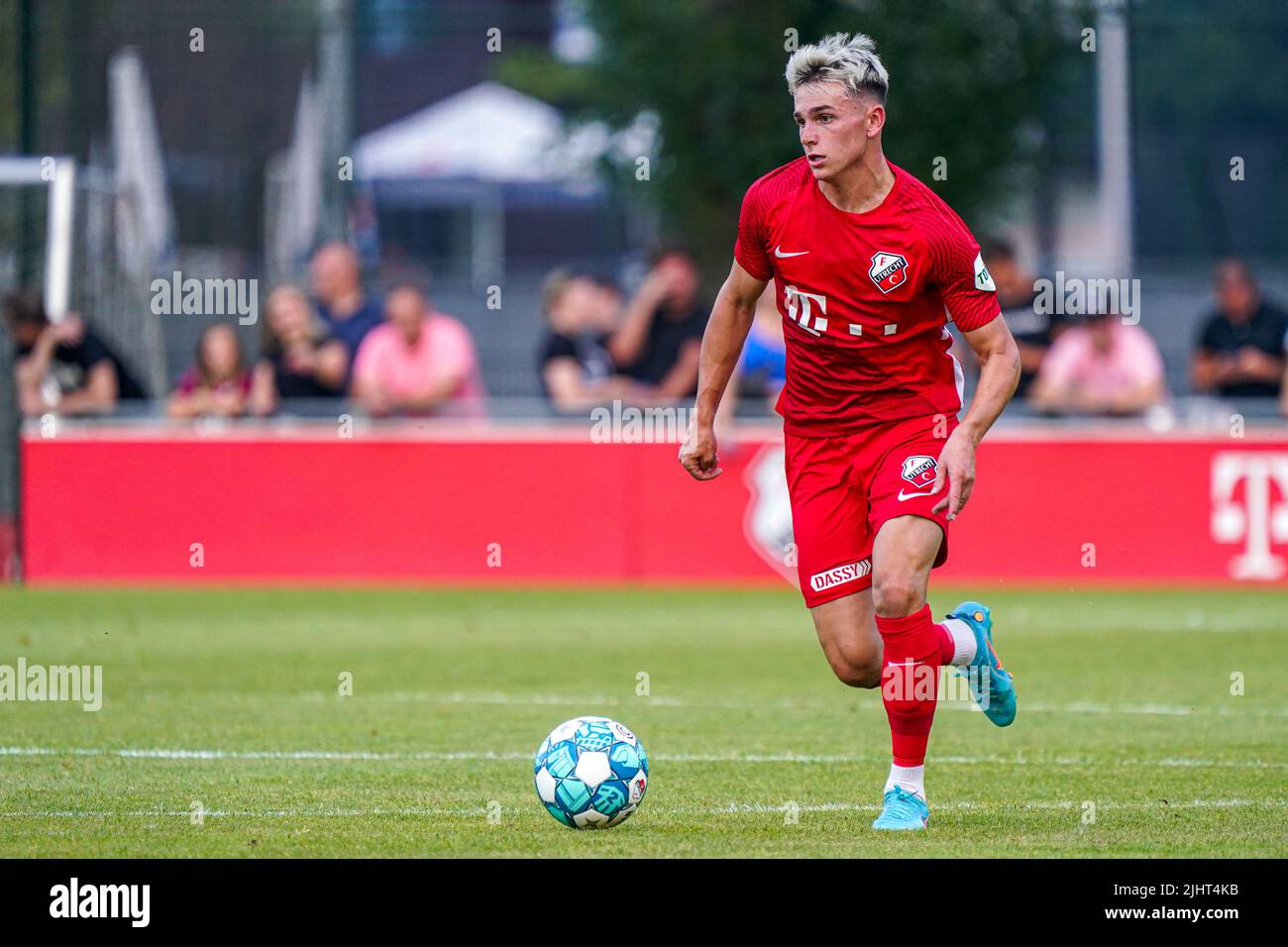 UTRECHT, NIEDERLANDE - 20. JULI: Taylor Booth des FC Utrecht beim Freundschaftsspiel zwischen ...