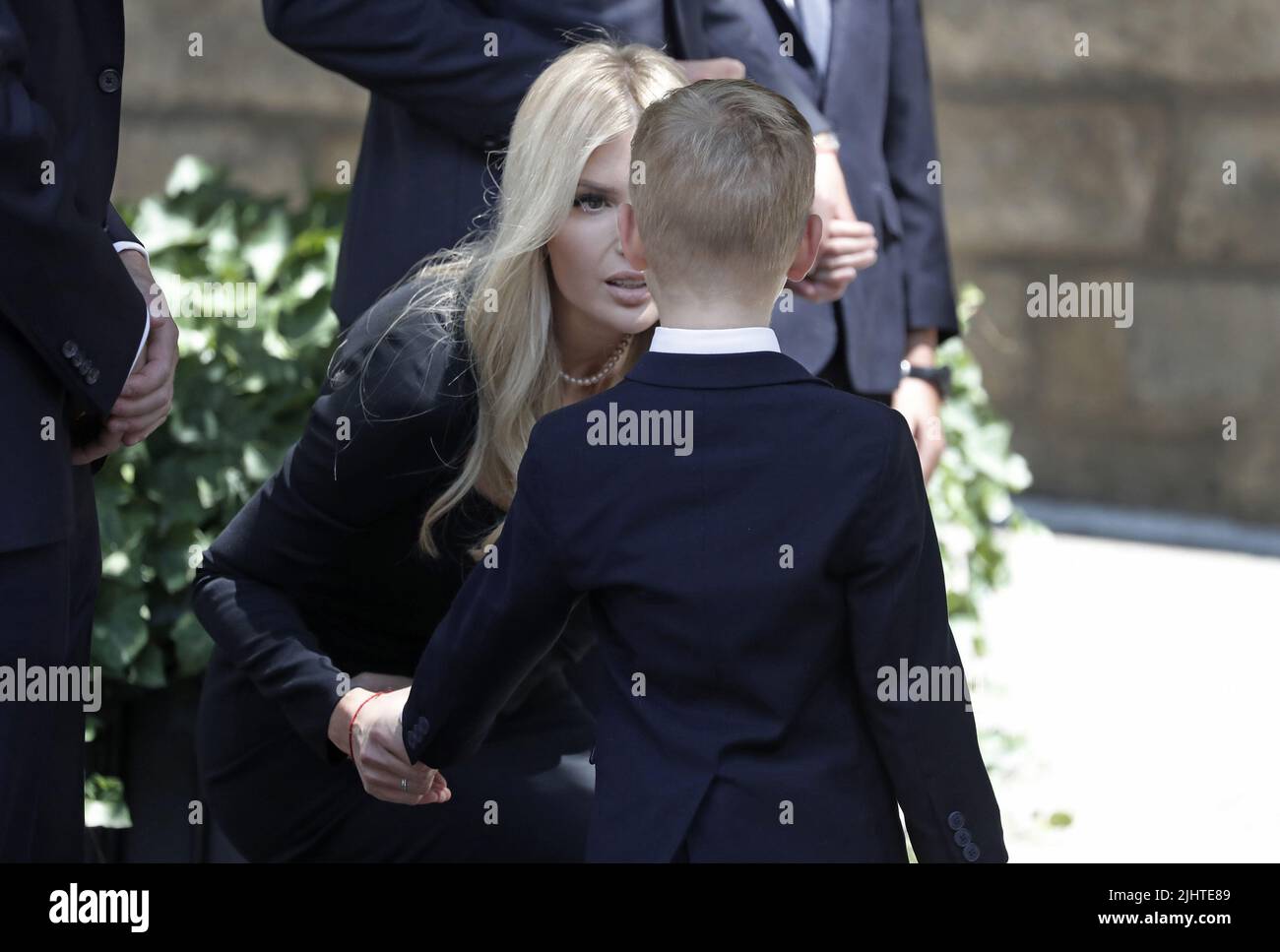 New York, Usa. 20.. Juli 2022. Ivanka Trump, Mitte, kommt am Mittwoch ...