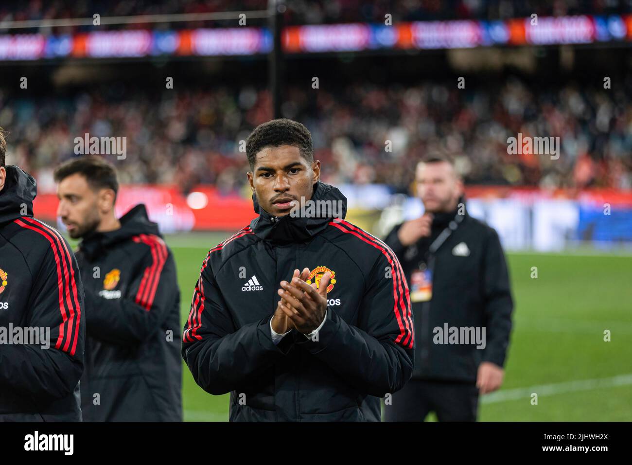 Marcus Rashford von Manchester United dankt der Menge nach dem ...