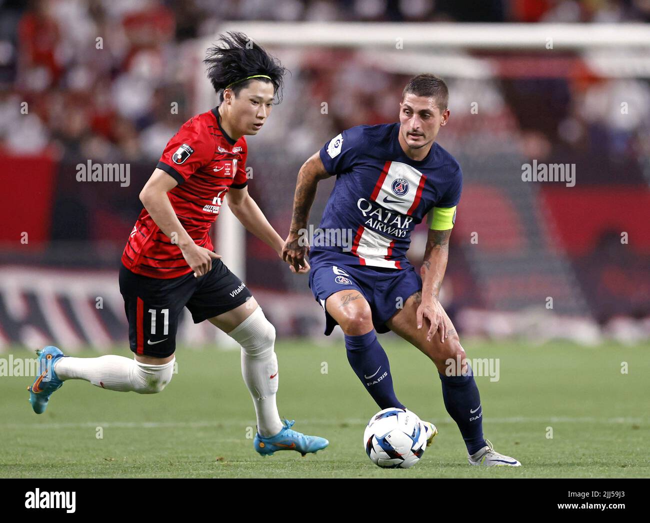Tokio, Japan. 23.. Juli 2022. Marco Verratti (R) von Paris Saint ...
