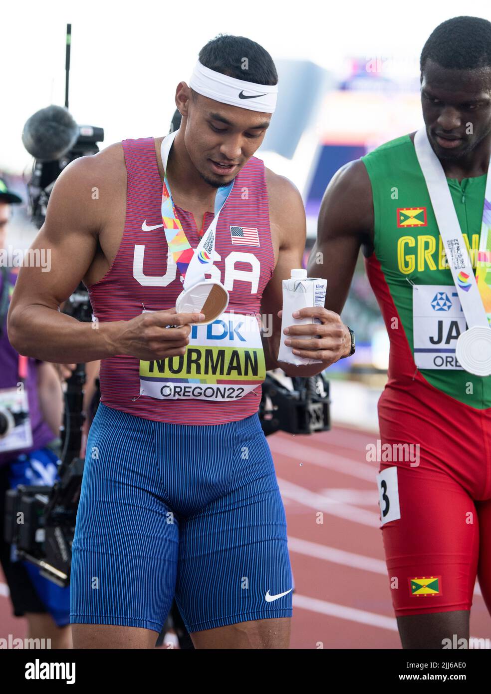 Michael Norman (USA) Goldmedaille beim Herrenfinale 400m am achten Tag bei den Leichtathletik ...
