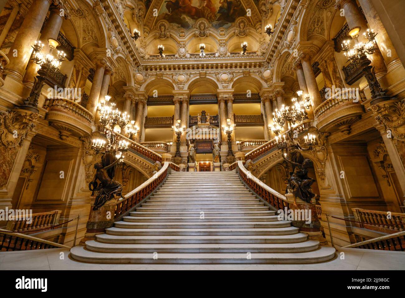 Grand opera paris -Fotos und -Bildmaterial in hoher Auflösung – Alamy