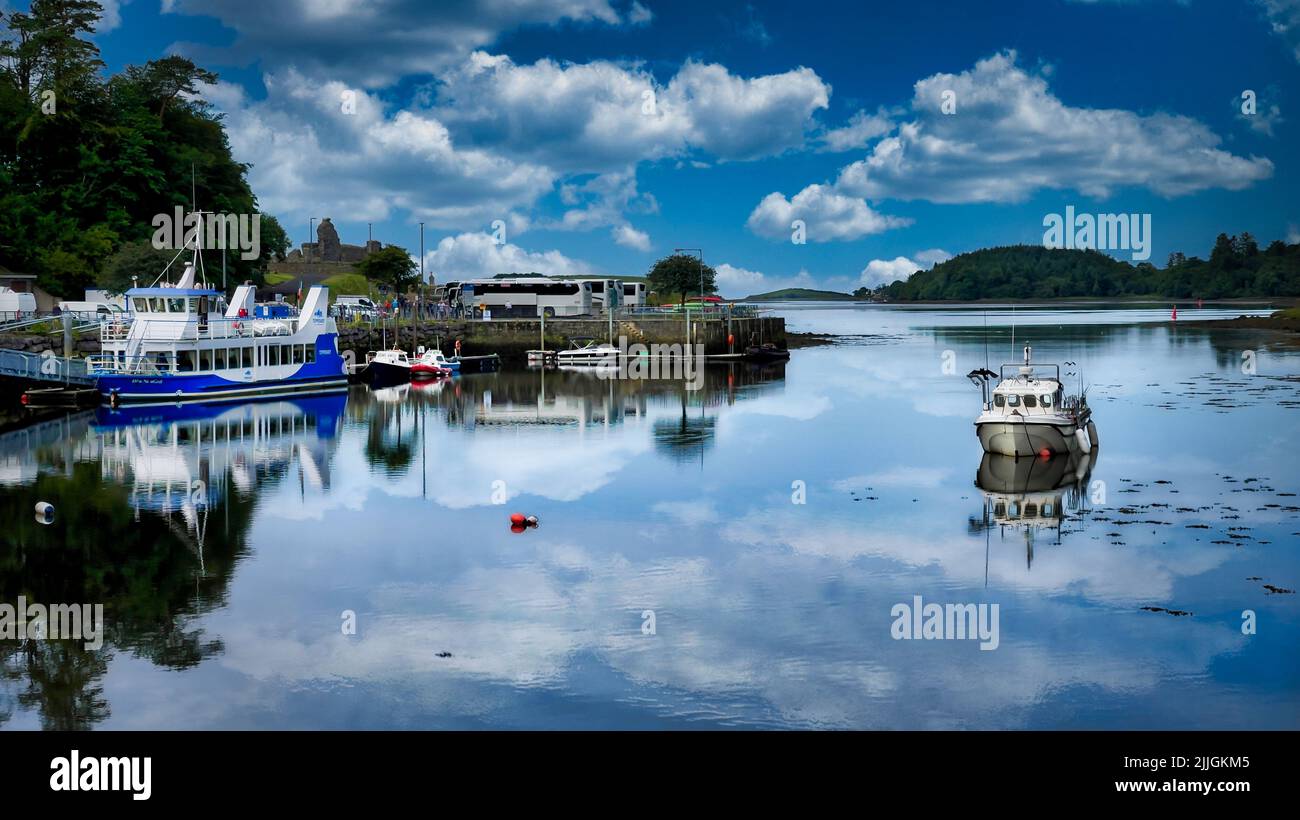 Boote fluss donegal -Fotos und -Bildmaterial in hoher Auflösung – Alamy