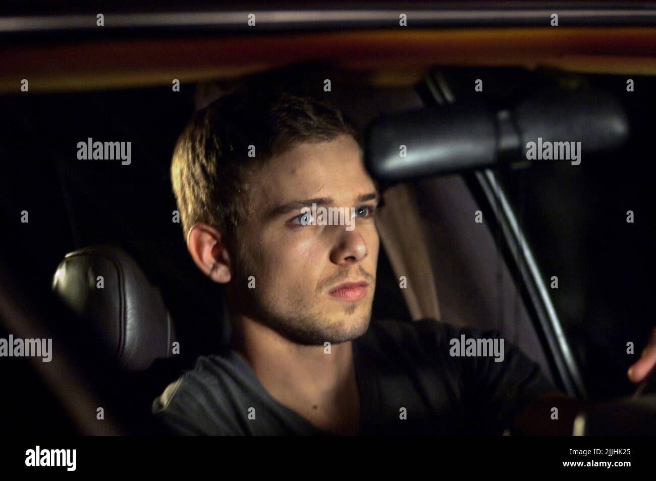 Mark toderaai max thieriot -Fotos und -Bildmaterial in hoher Auflösung ...