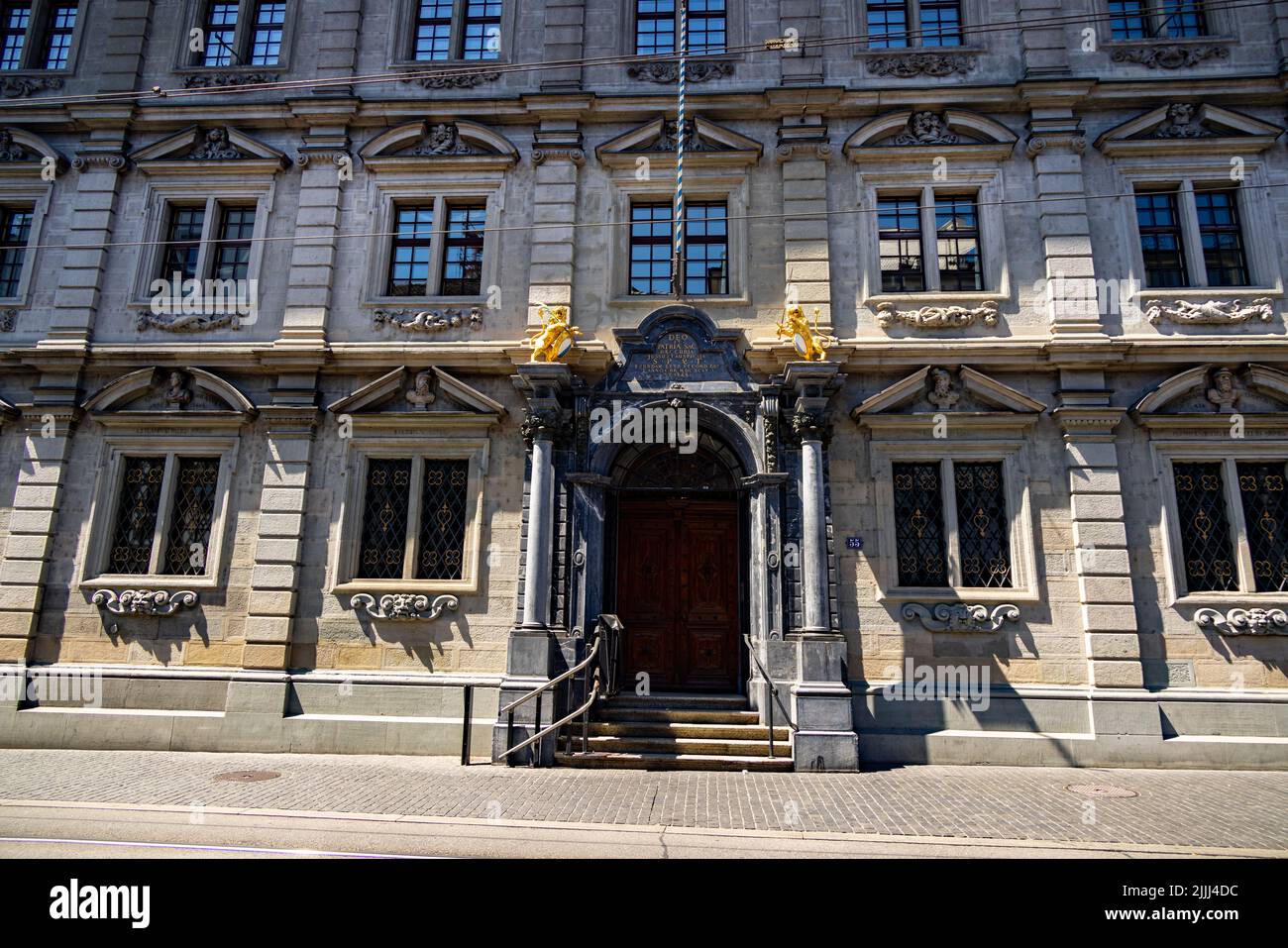 Rathaus von Zürich in der Schweiz Stockfotografie - Alamy