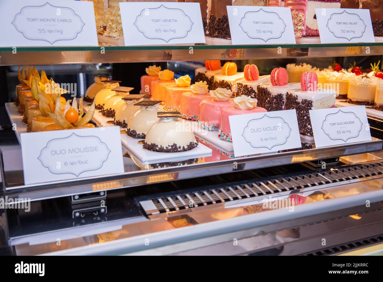 Dessertvitrine -Fotos und -Bildmaterial in hoher Auflösung – Alamy