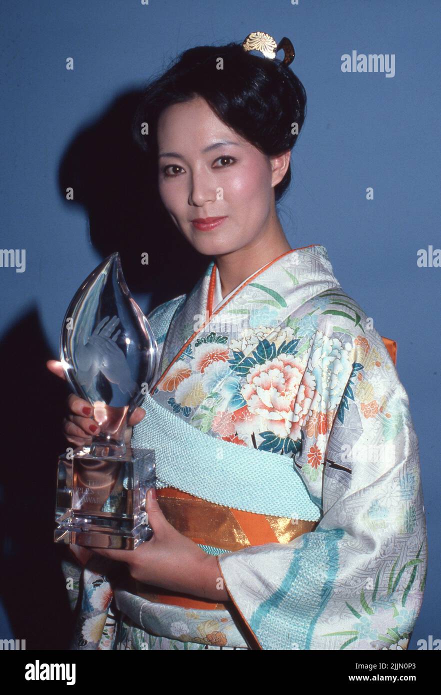 **DATEI FOTO** Yoko Shimada ist am 69 gestorben. Yoko Shimada bei den People's Choice Awards 8 ...