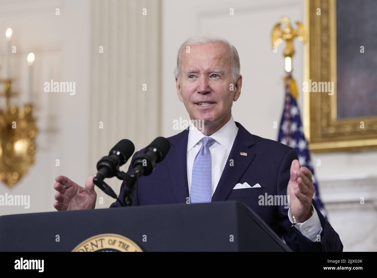 Der Präsident der Vereinigten Staaten, Joe Biden, hält am Donnerstag ...