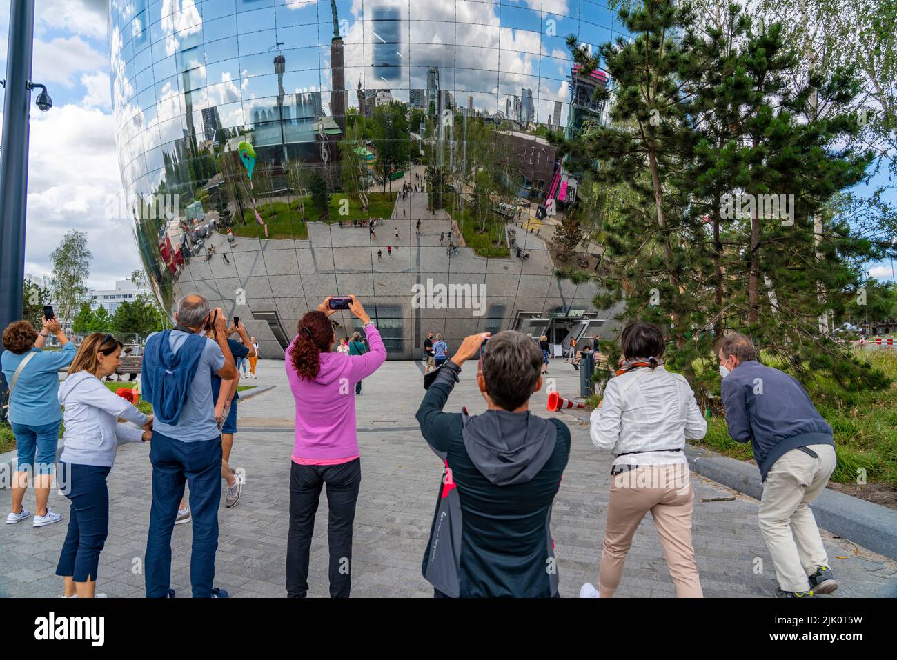 Das Boijmans Van Beuningen Depot in Rotterdam, Ausstellungsdepot des ...