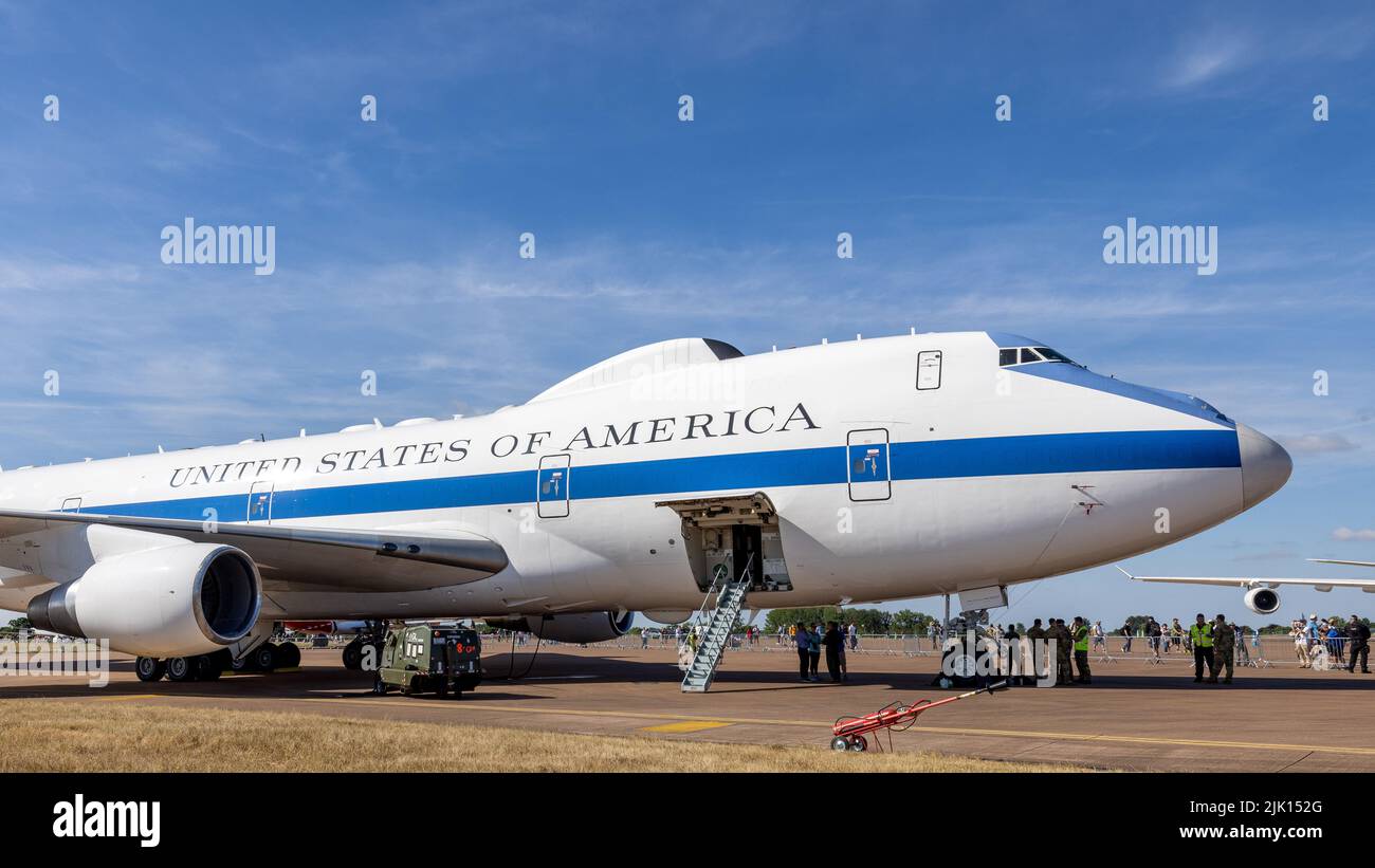 US Air Force Boeing E-4B Advanced Airborne Command Post „Doomsday Plane ...